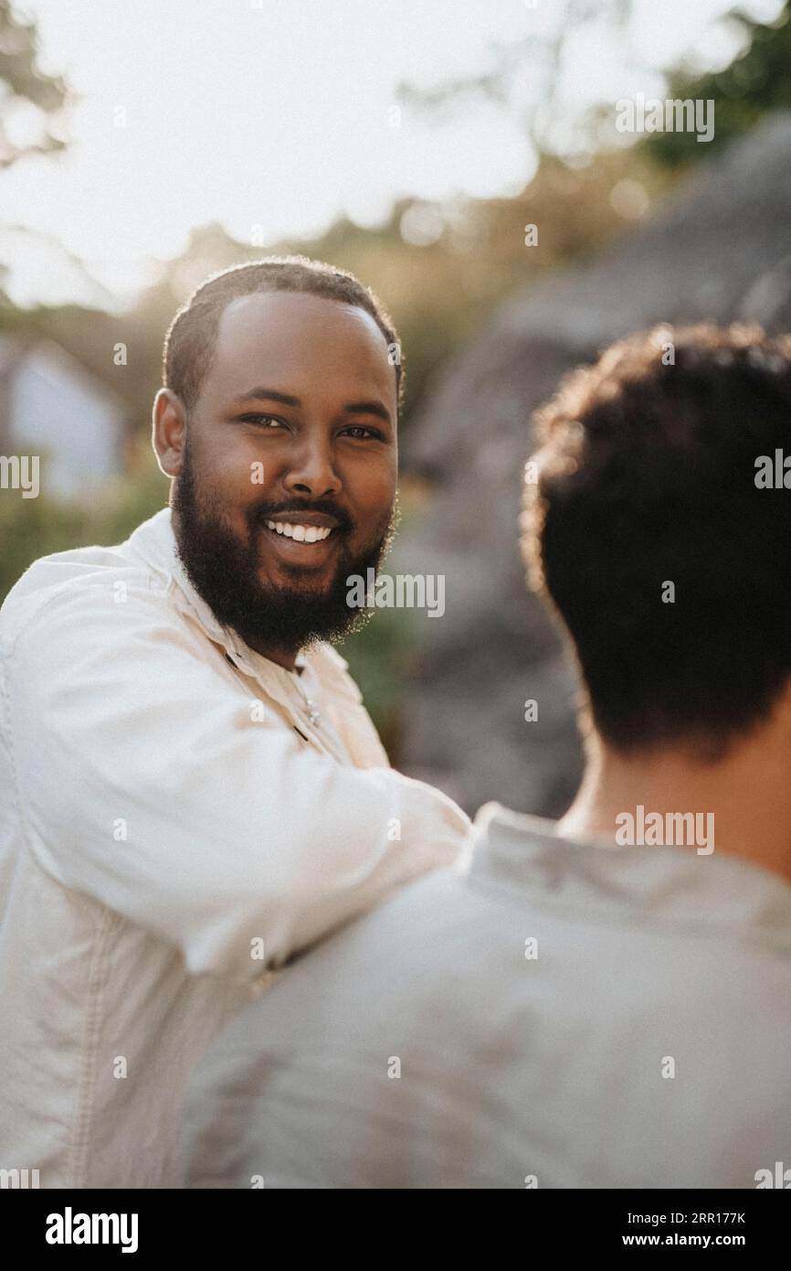 Shoulder male hi-res stock photography and images - Alamy