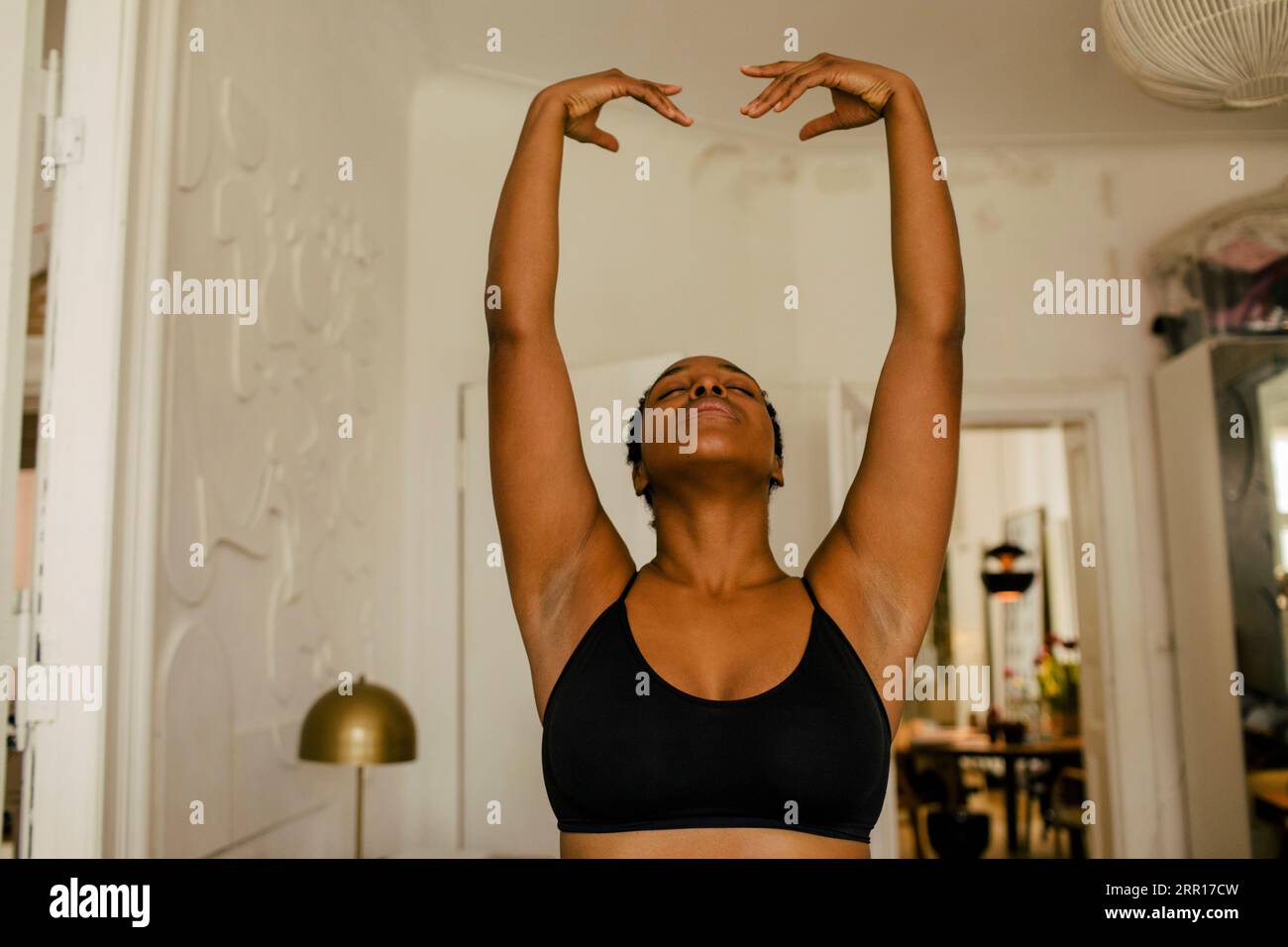 Bra arms up hi-res stock photography and images - Alamy