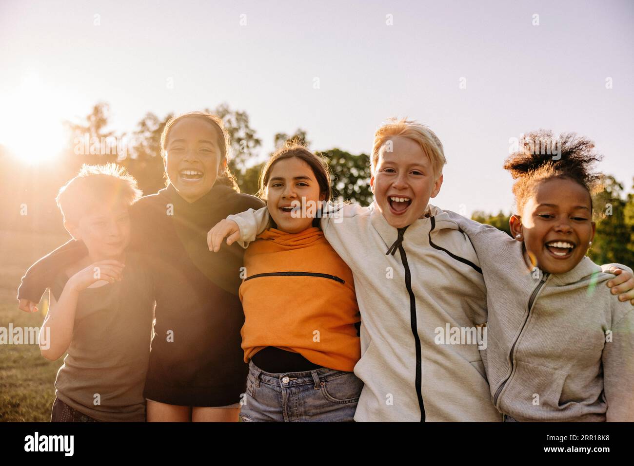 Hispanic girls play arm hi-res stock photography and images - Alamy