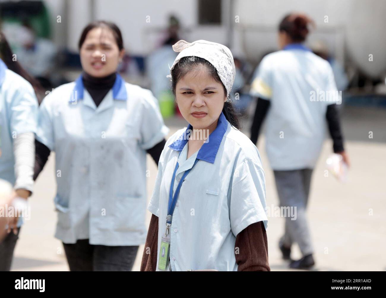 Cambodia garment factory workers hi-res stock photography and images ...