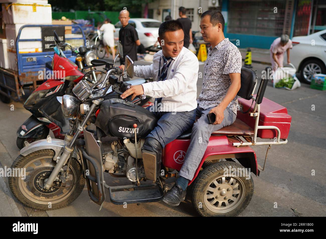 Disabled motorcycle hi-res stock photography and images - Alamy