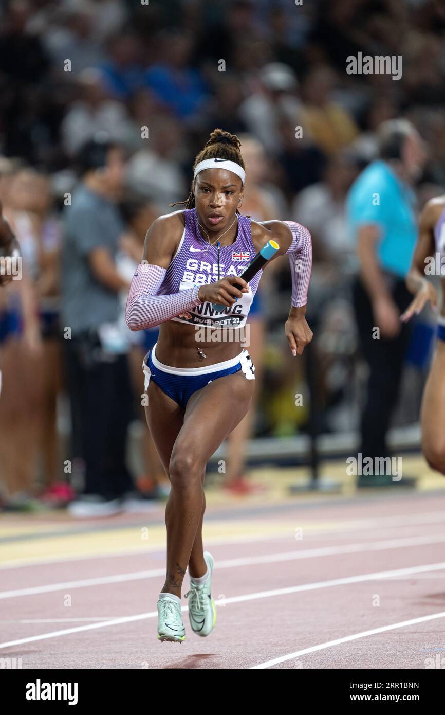 Amber Anning participating in the 400 meters relay at the World ...