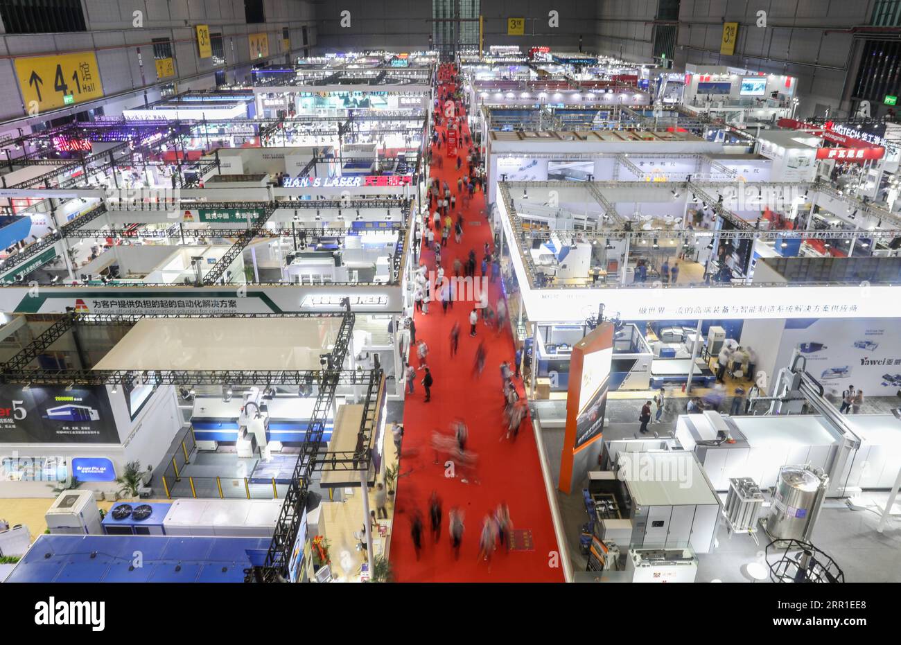 L industry hi-res stock photography and images - Alamy