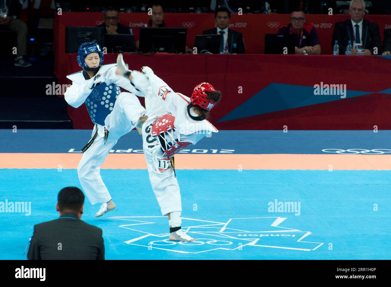 Olympic taekwondo women hi-res stock photography and images - Alamy