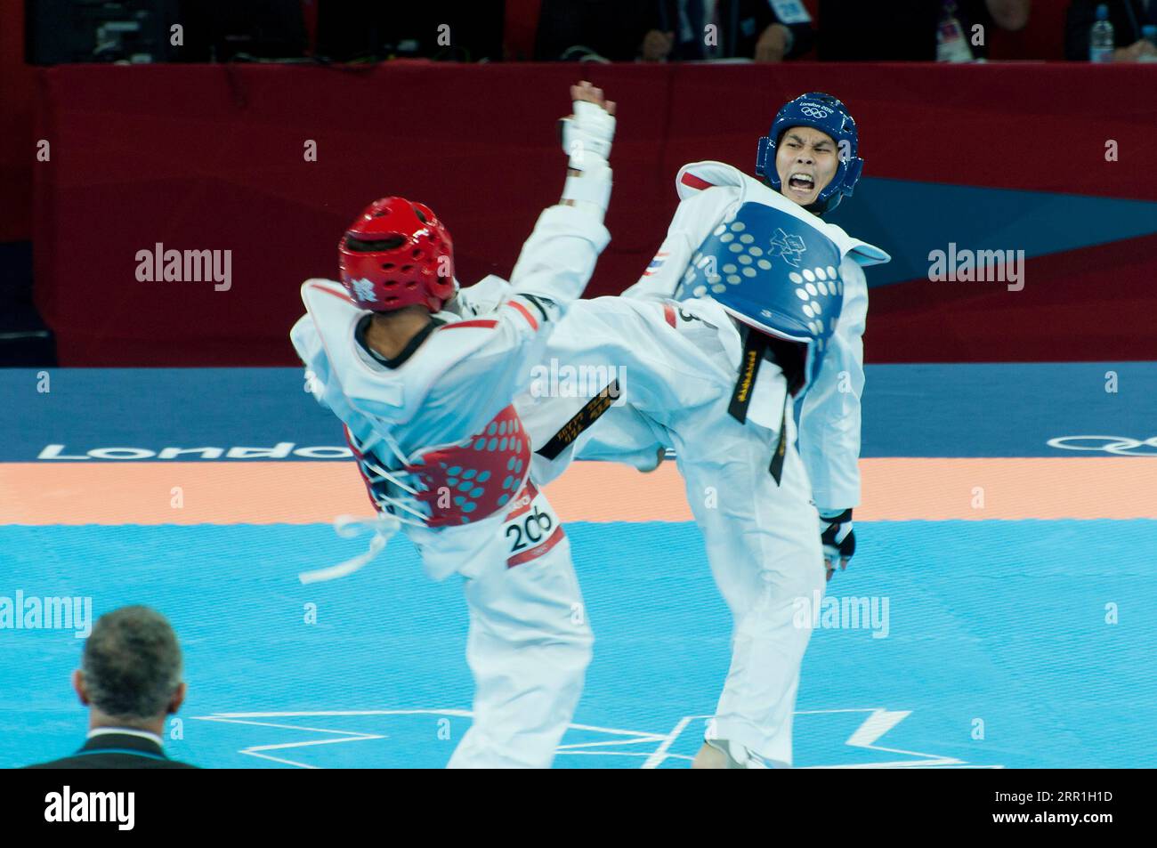 Mens Taekwondo - London 2012 Olympics Stock Photo - Alamy