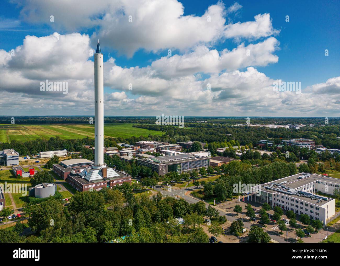 Microgravity drop tower hi-res stock photography and images - Alamy