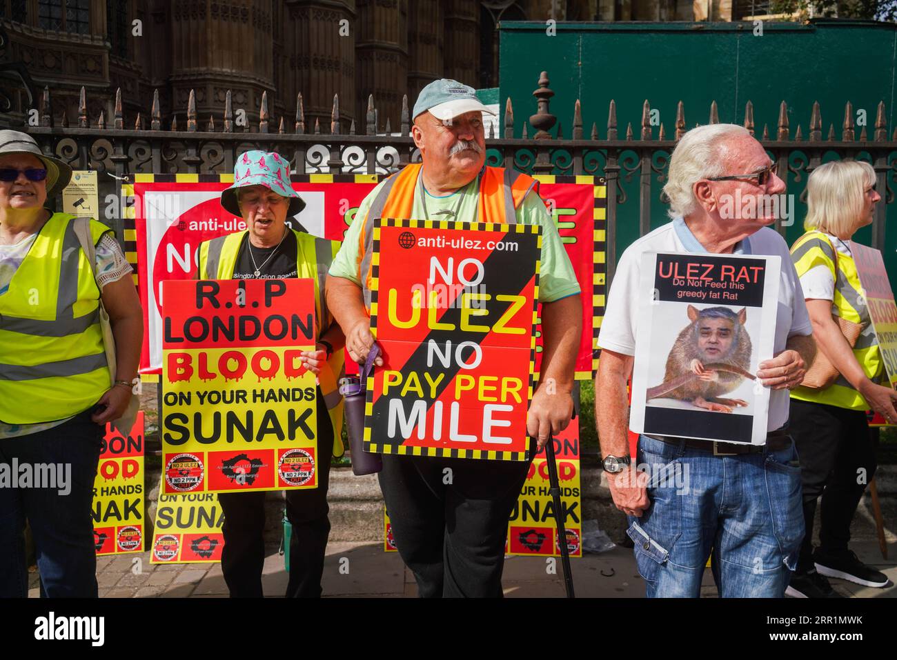 London UK. 6 September 2023 . Anti Ulez protesters demonstrate outside ...
