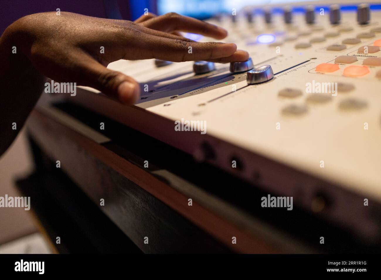 Black female radio dj hi-res stock photography and images - Alamy