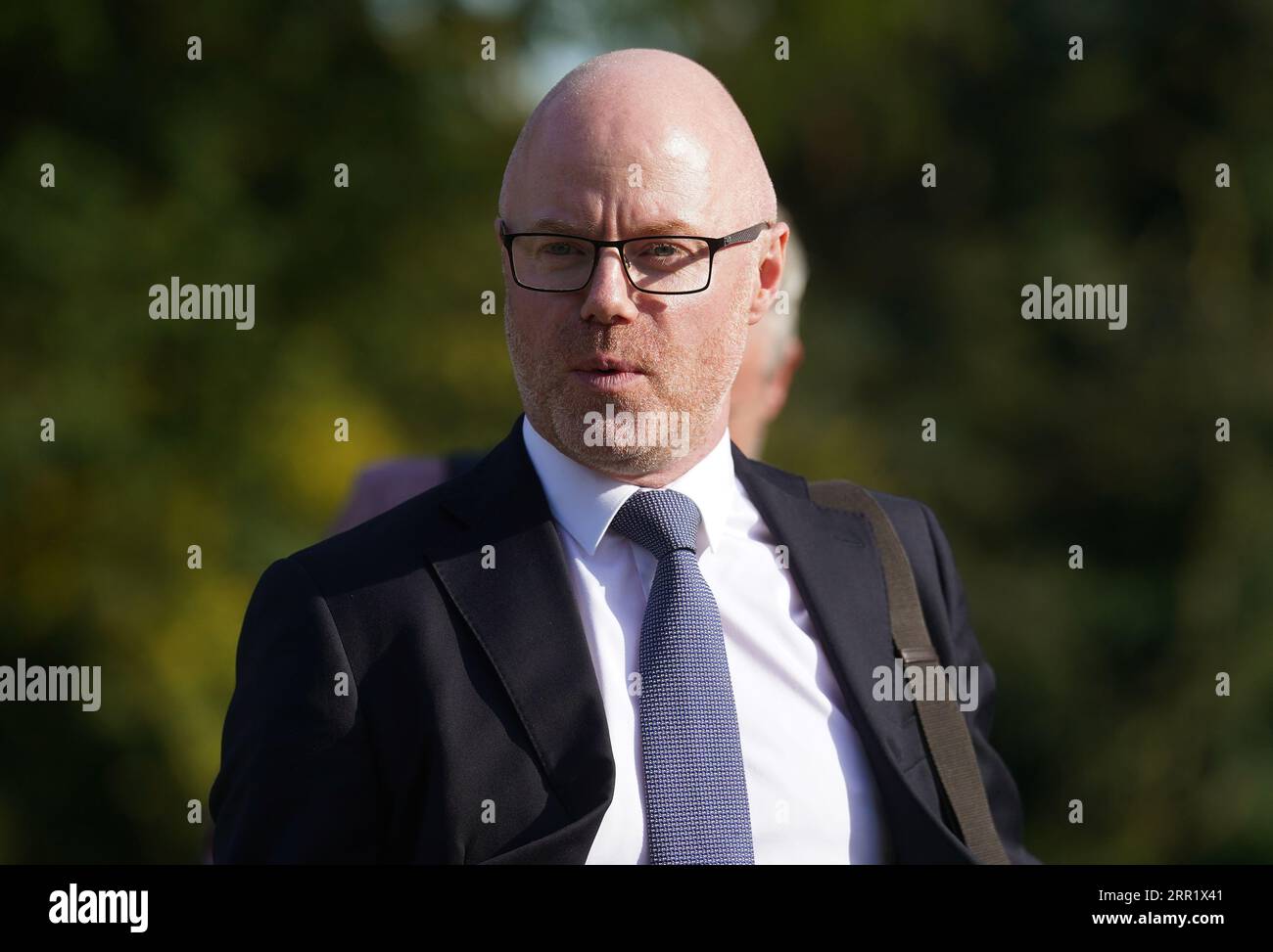 Health minister Stephen Donnelly arriving for a cabinet meeting in ...