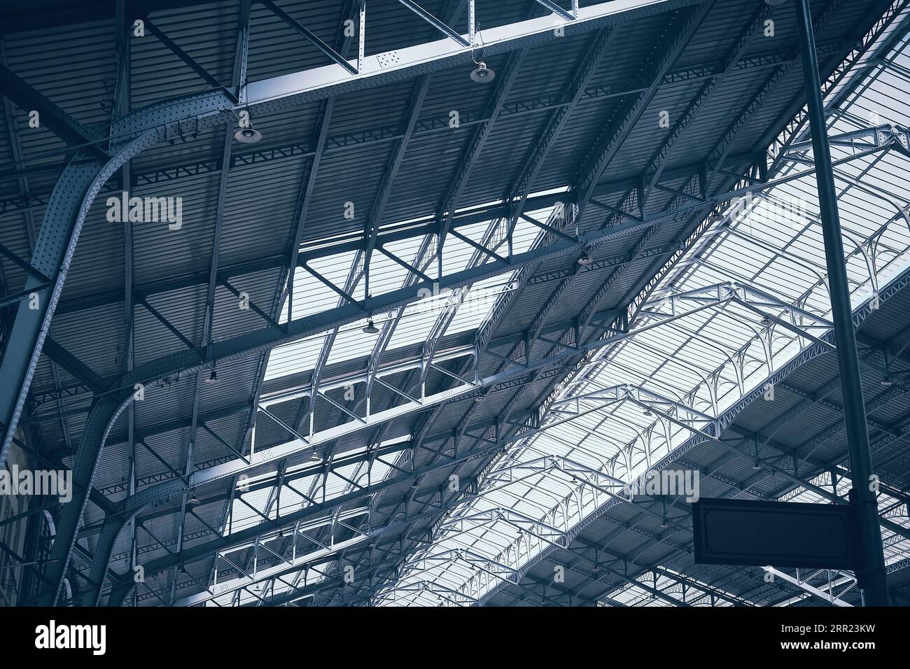 Steel roof supporting structures Stock Photo - Alamy