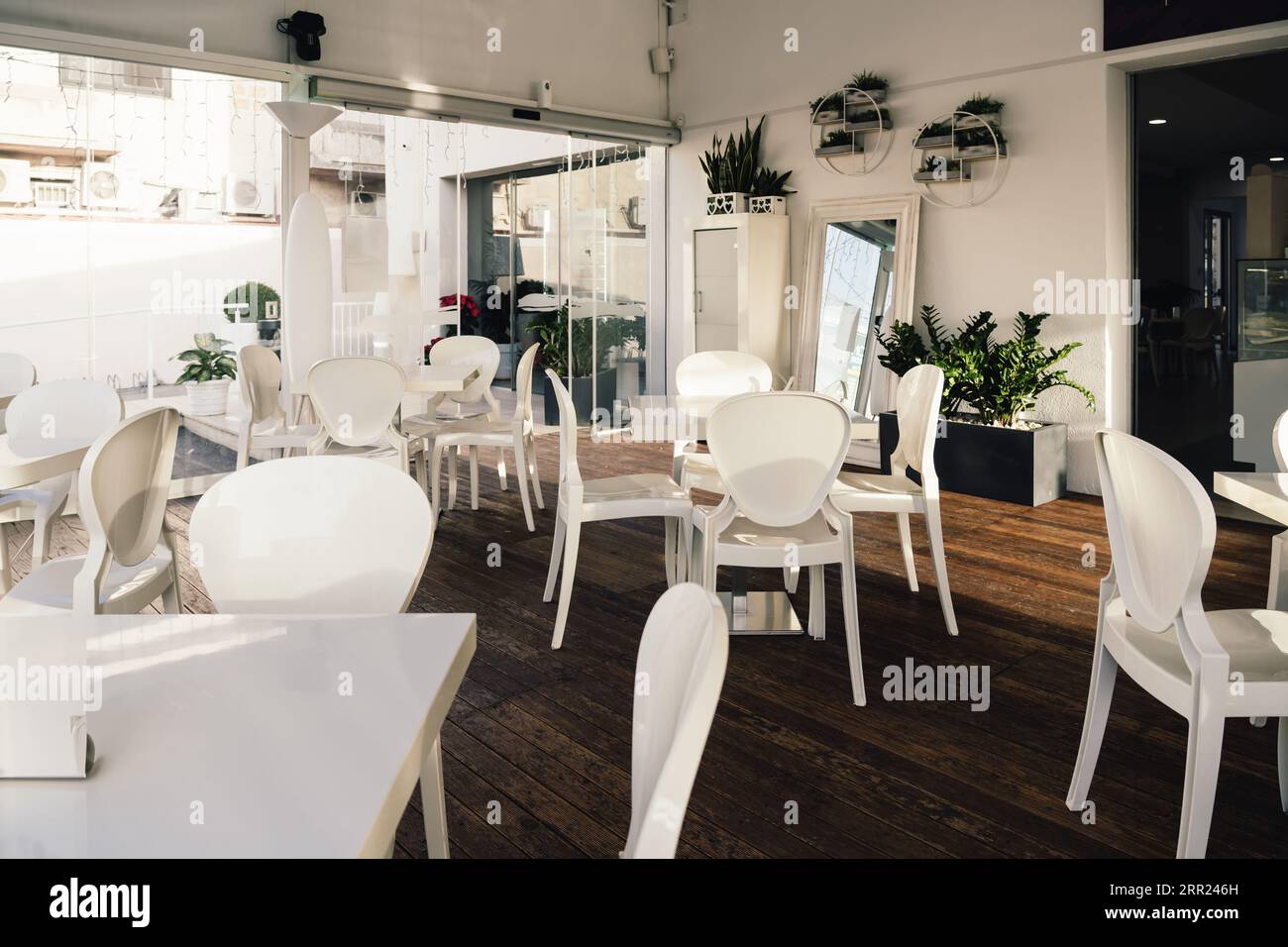 Empty cafe or bar interior, daytime. Coffee shop nobody indoor Stock ...