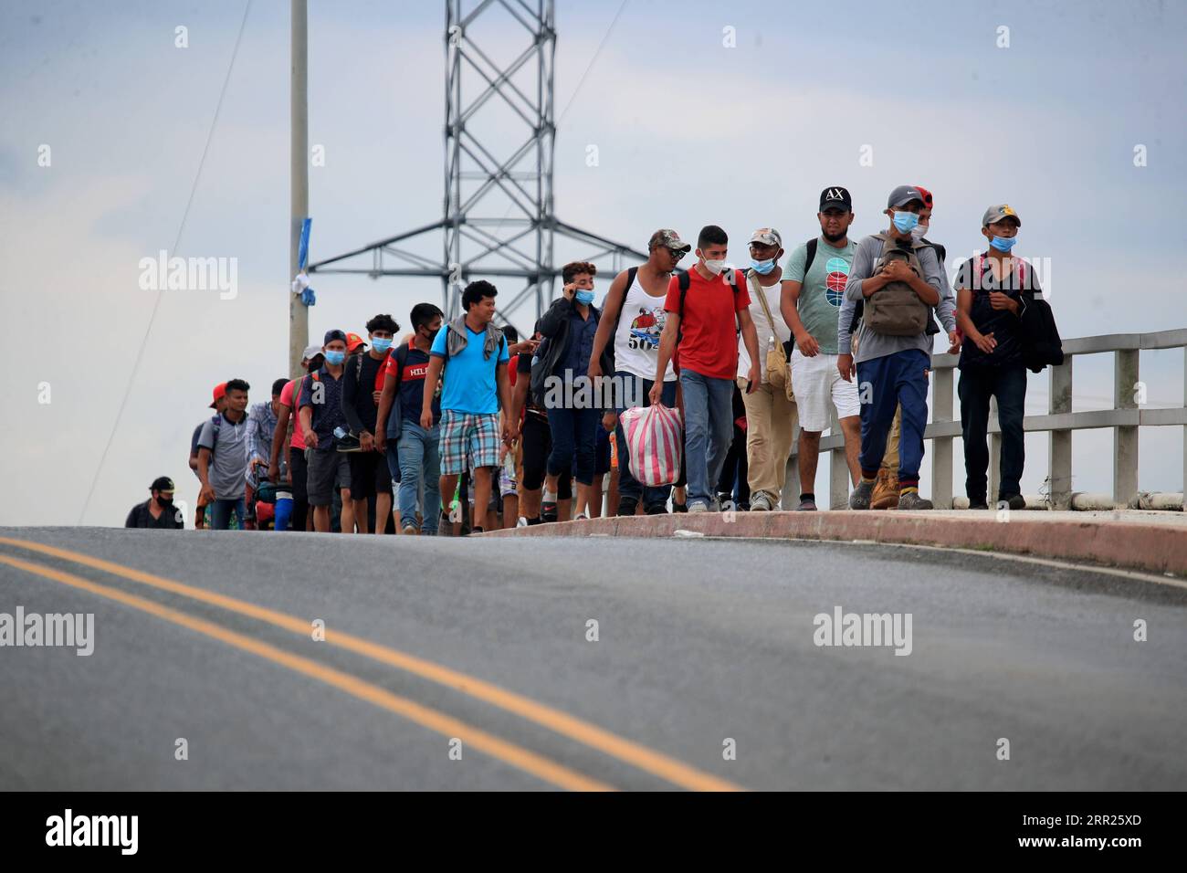 Honduran migrants 2020 hi-res stock photography and images - Alamy