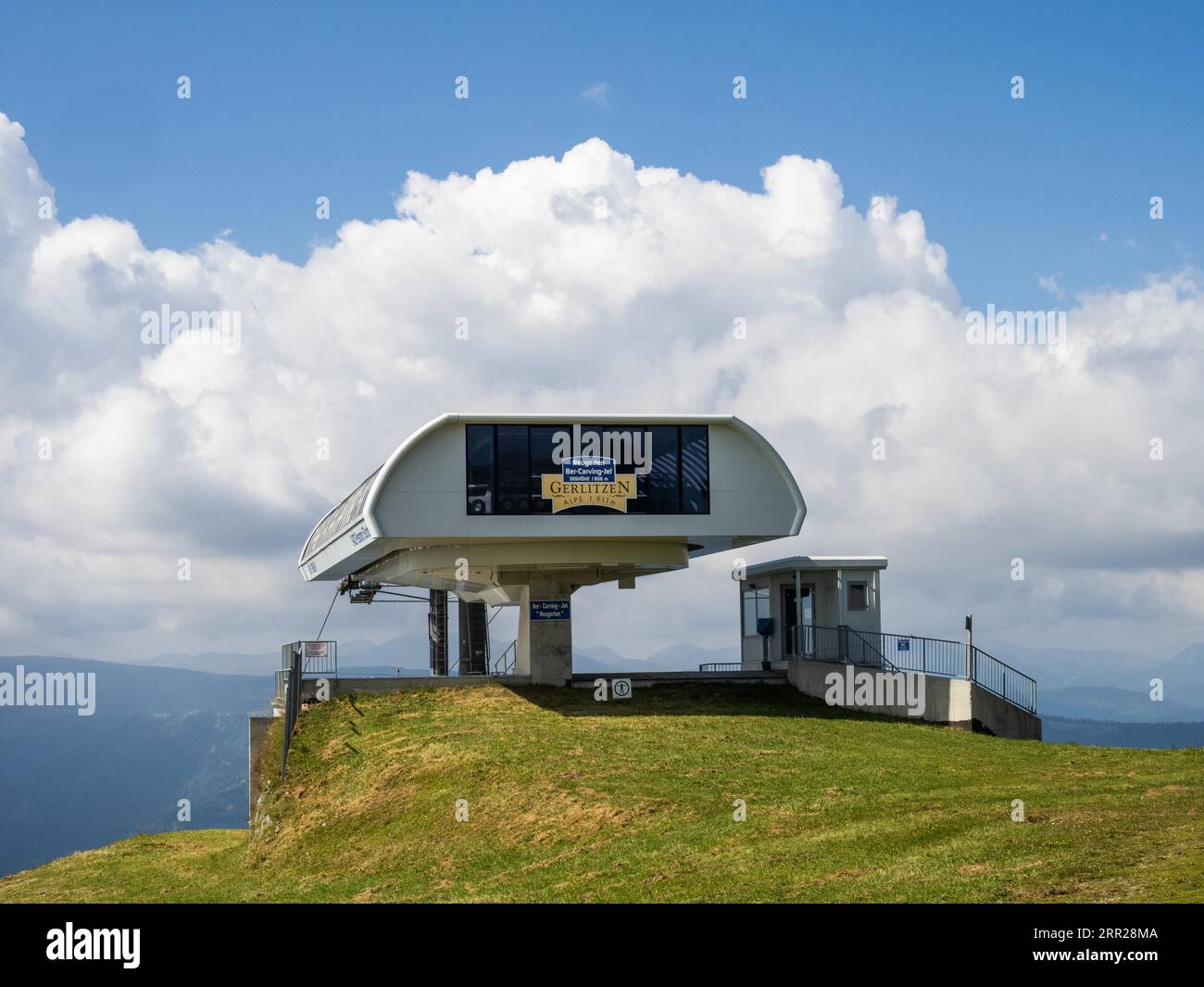 Austria cable car hi-res stock photography and images - Alamy