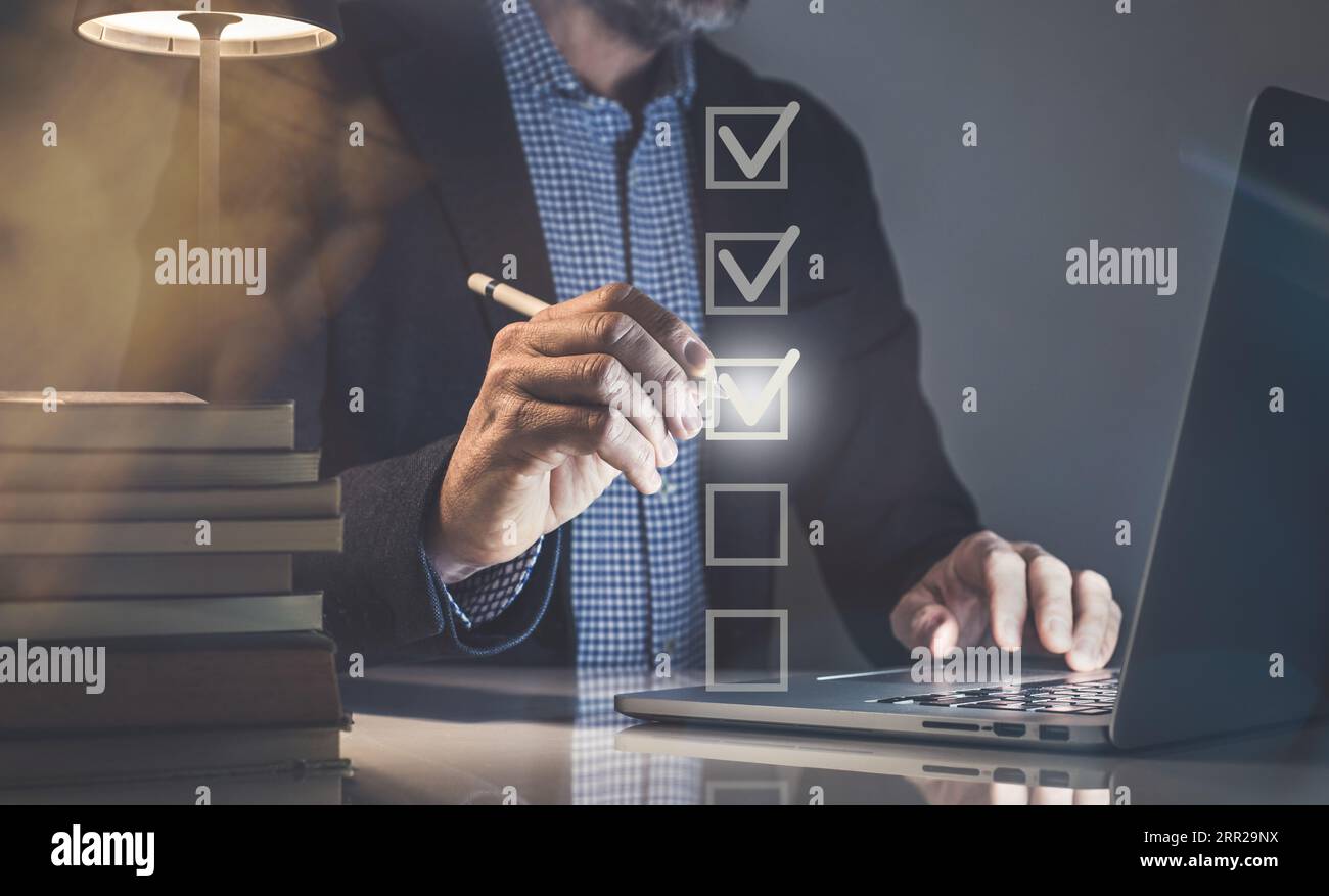 Signs questionnaire hi-res stock photography and images - Alamy