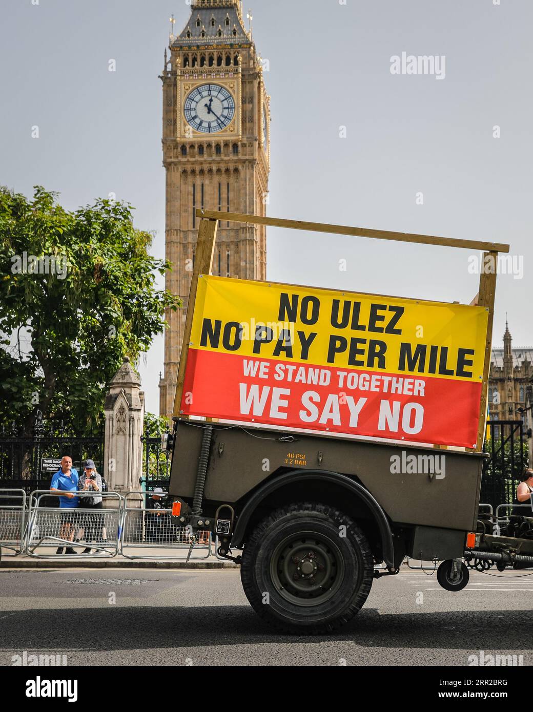 London, UK. 06th Sep, 2023. Protesters from various groups rally ...