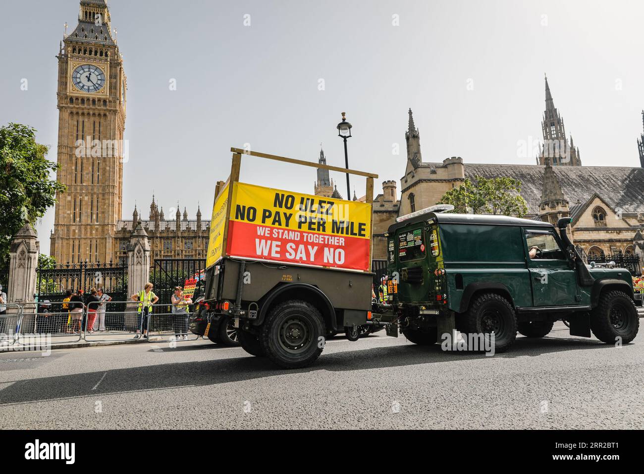 London, UK. 06th Sep, 2023. Protesters from various groups rally ...