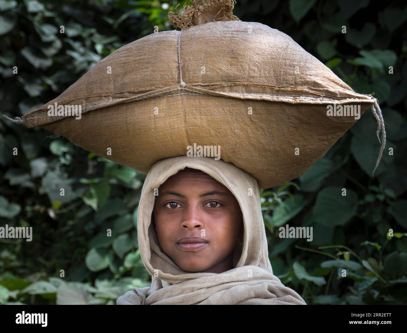 Ethiopian head hi-res stock photography and images - Alamy