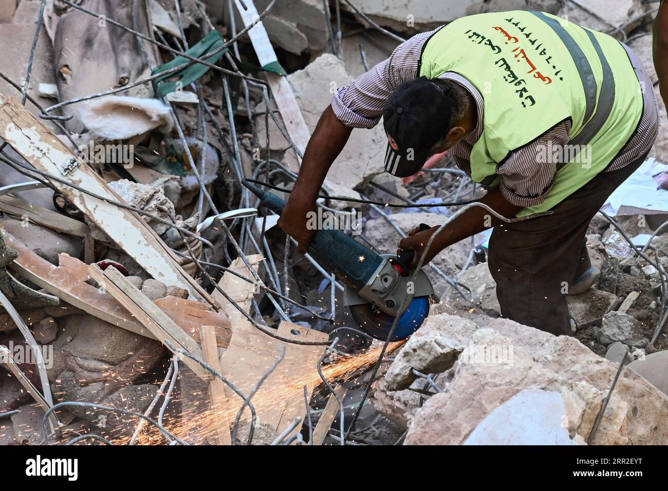 Cairo, Egypt. 06th Sep, 2023. A worker tries to cut iron at the site of ...