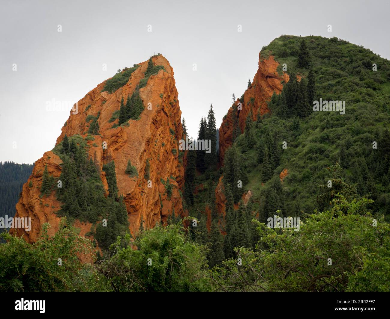 Broken heart picture hi-res stock photography and images - Alamy