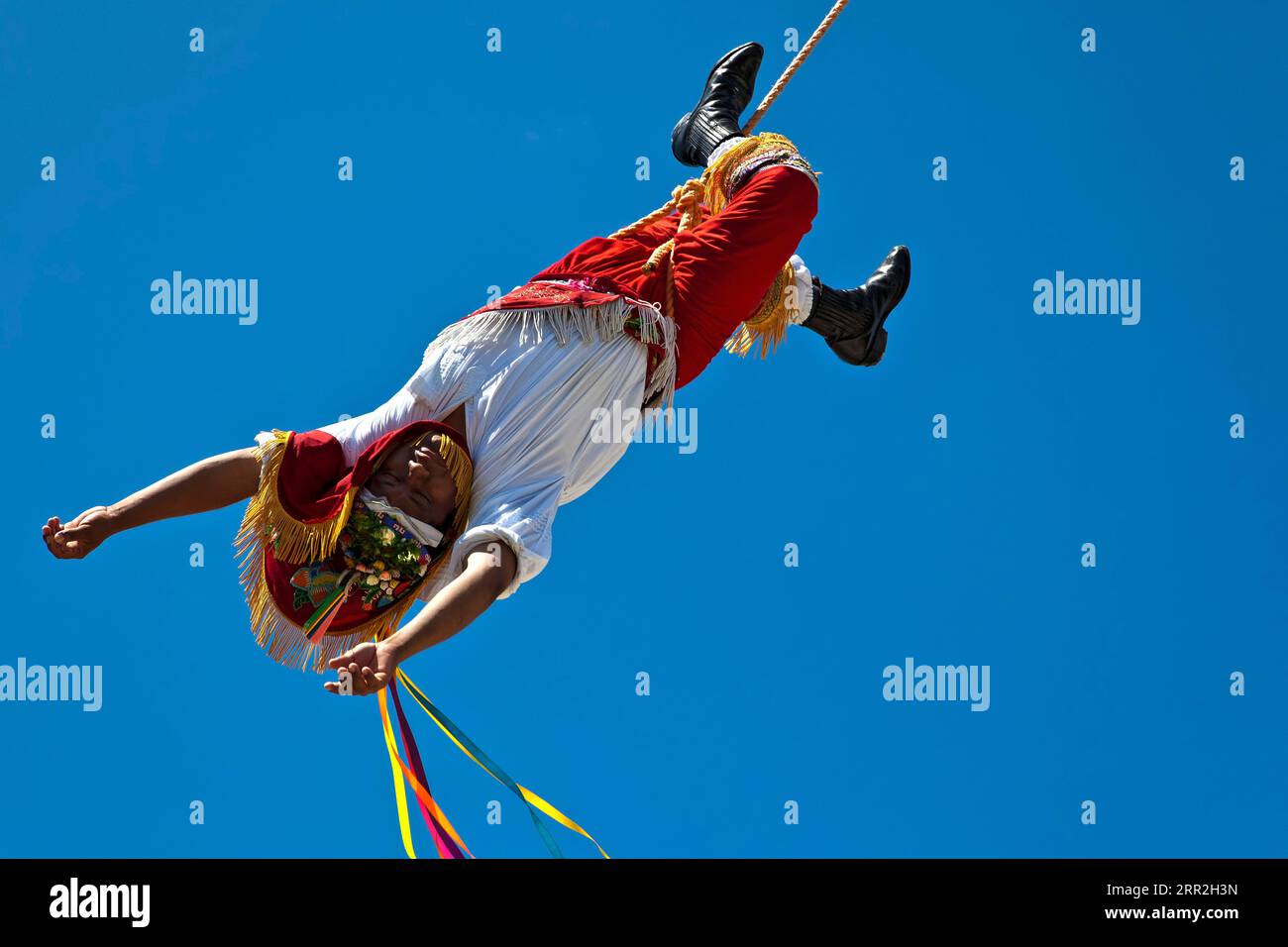 Voladores, flying dancers, Tulum, Quintana Roo, Mexico Stock Photo - Alamy