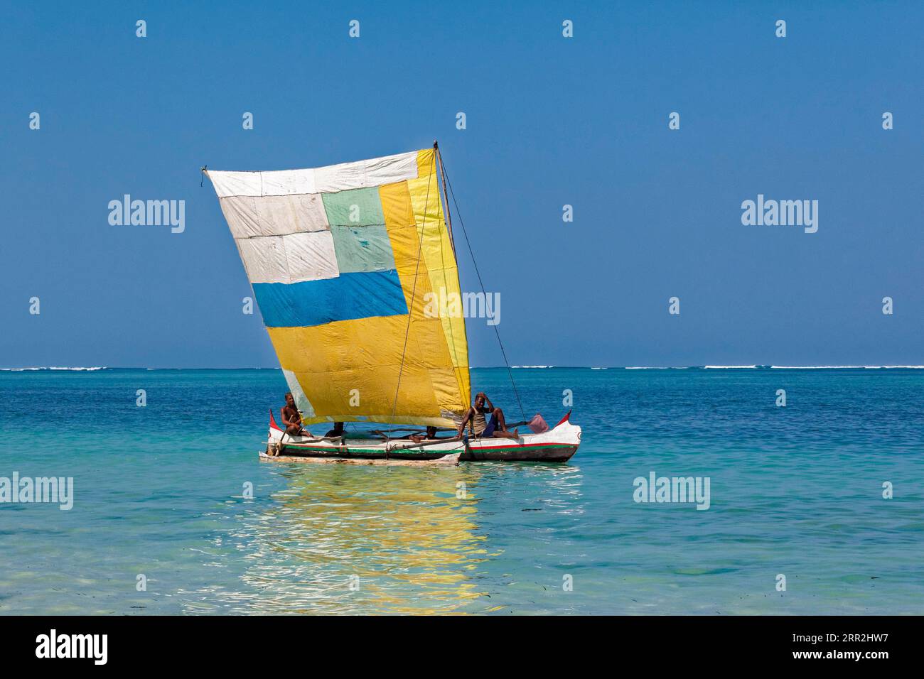 Sail outrigger hi-res stock photography and images - Alamy