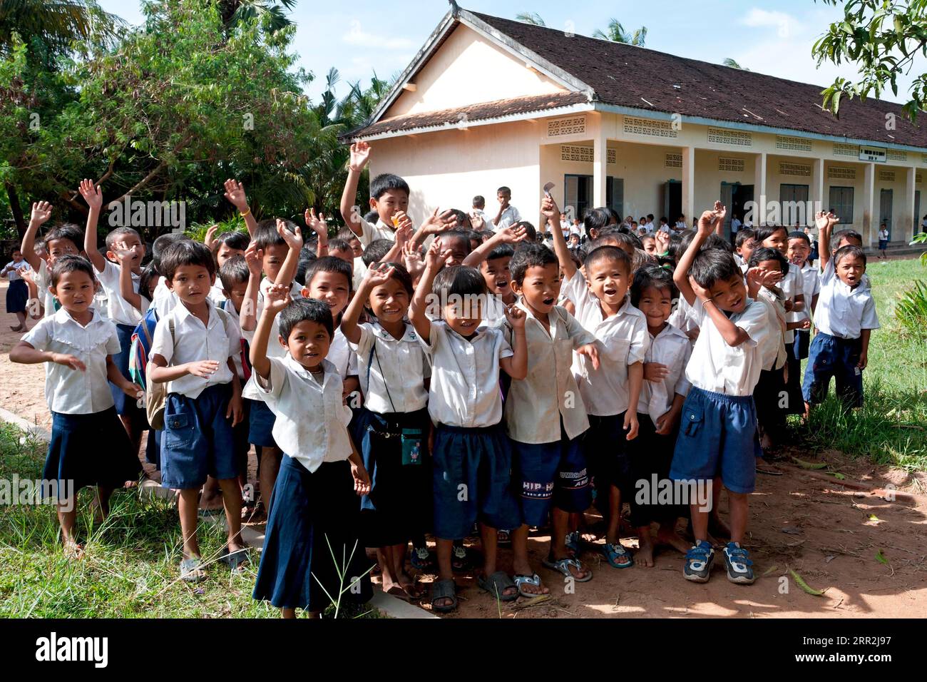 Cambodian education hi-res stock photography and images - Alamy