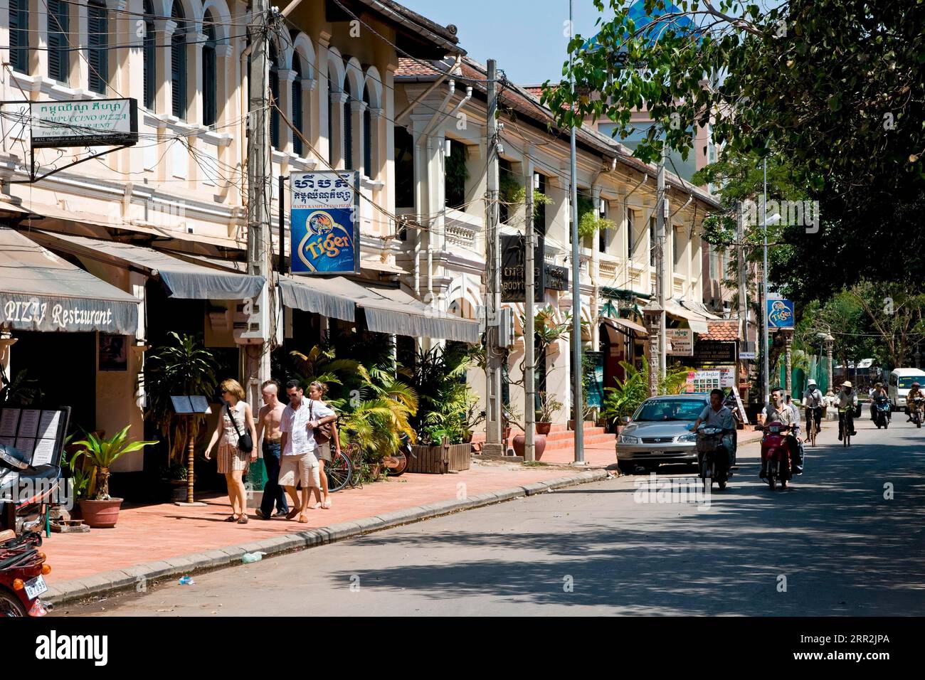 Street scene, Siem Reap, Cambodia, Southeast Asia Stock Photo - Alamy