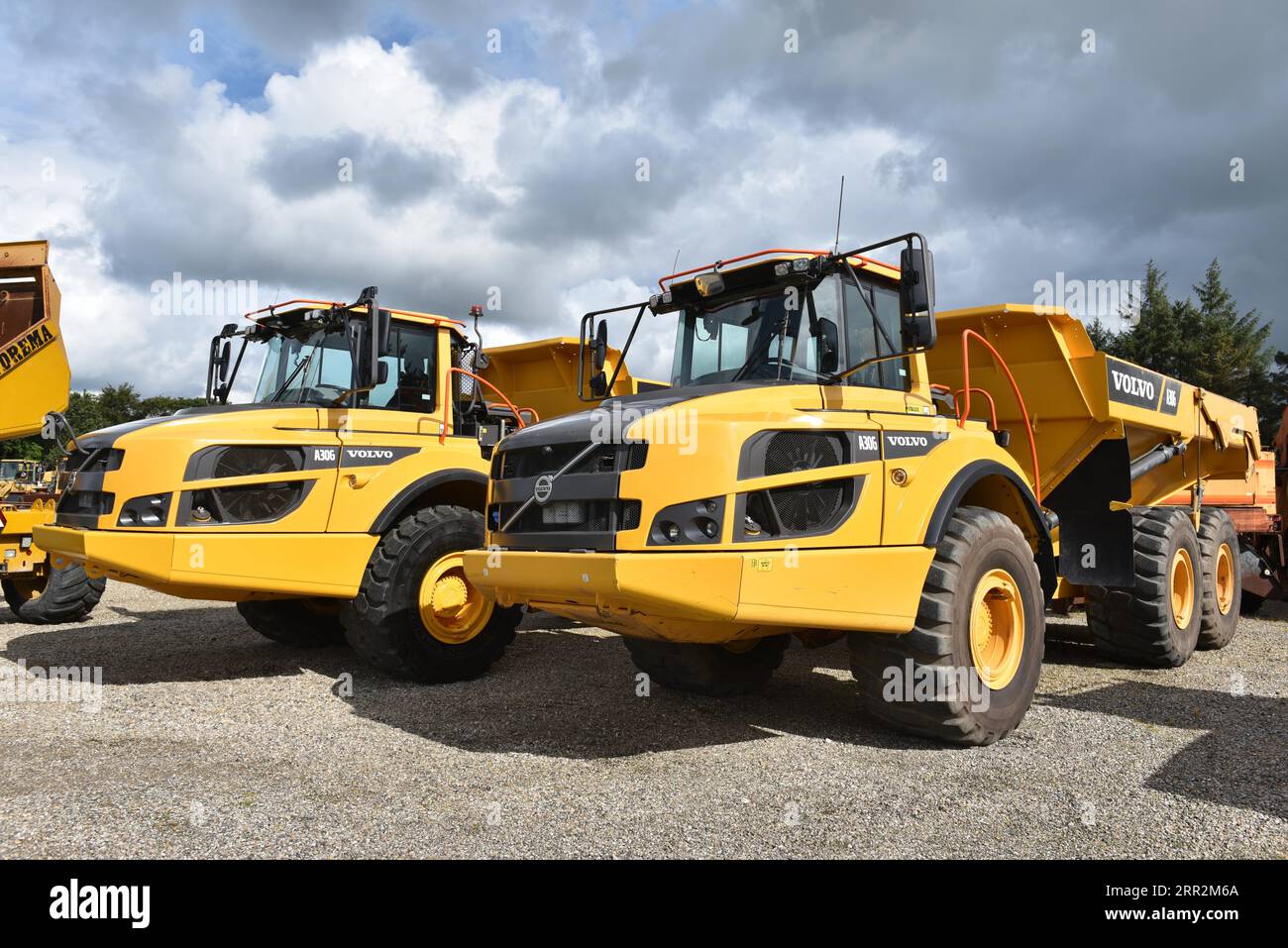 Dump trucks, trucks, construction vehicles Stock Photo - Alamy