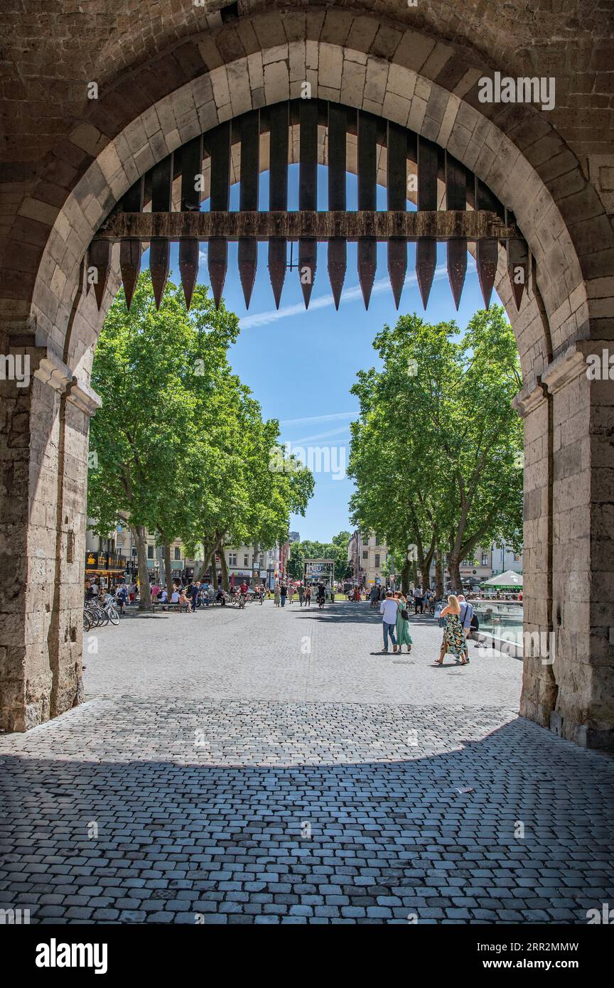 Chlodwigplatz in June 2022 Stock Photo - Alamy