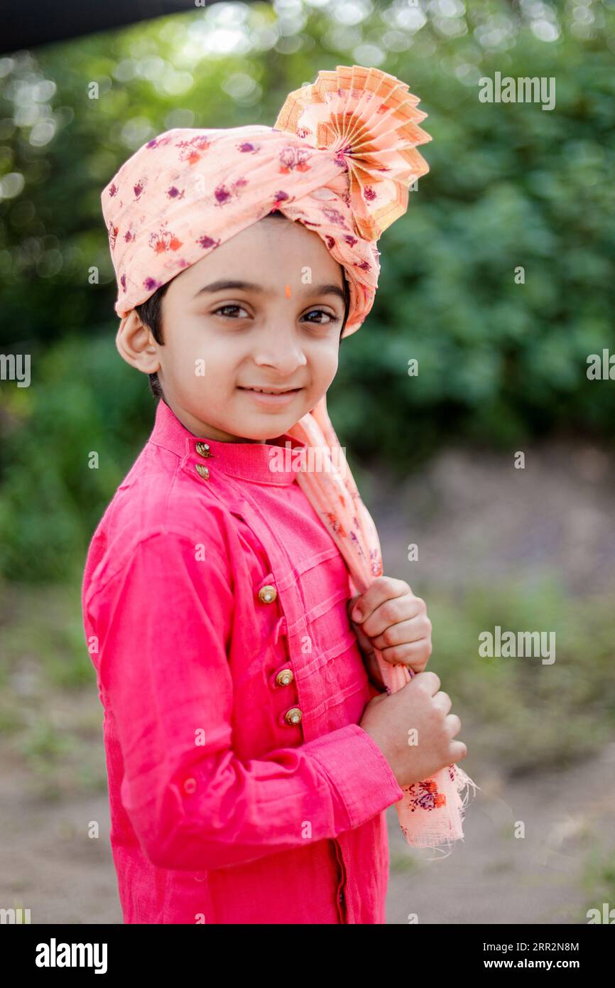 happy indian farmer son Wear sehra, maharashtrian kids, happy rular ...