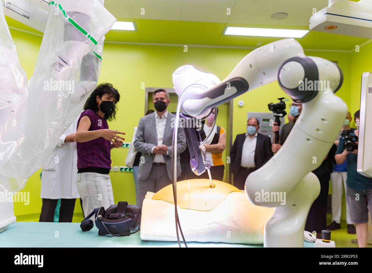 Health robotics hi-res stock photography and images - Alamy