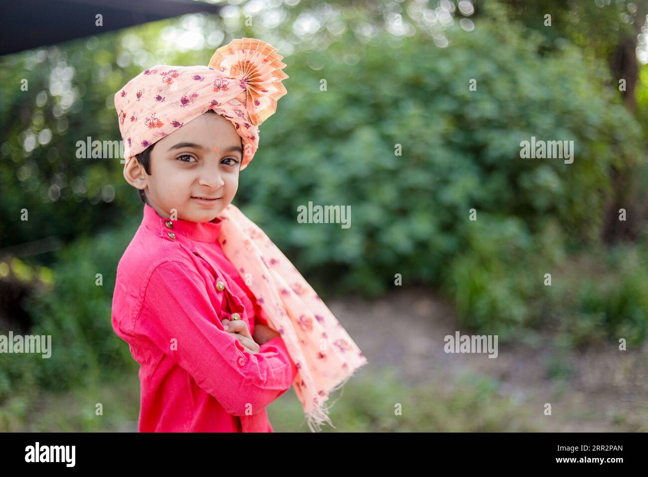 Sharwani hi-res stock photography and images - Alamy