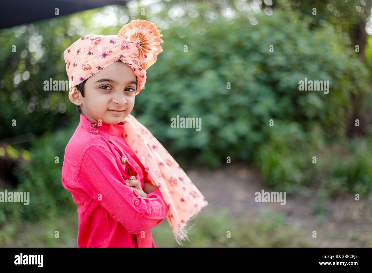 happy indian farmer son Wear sehra, maharashtrian kids, happy rular ...
