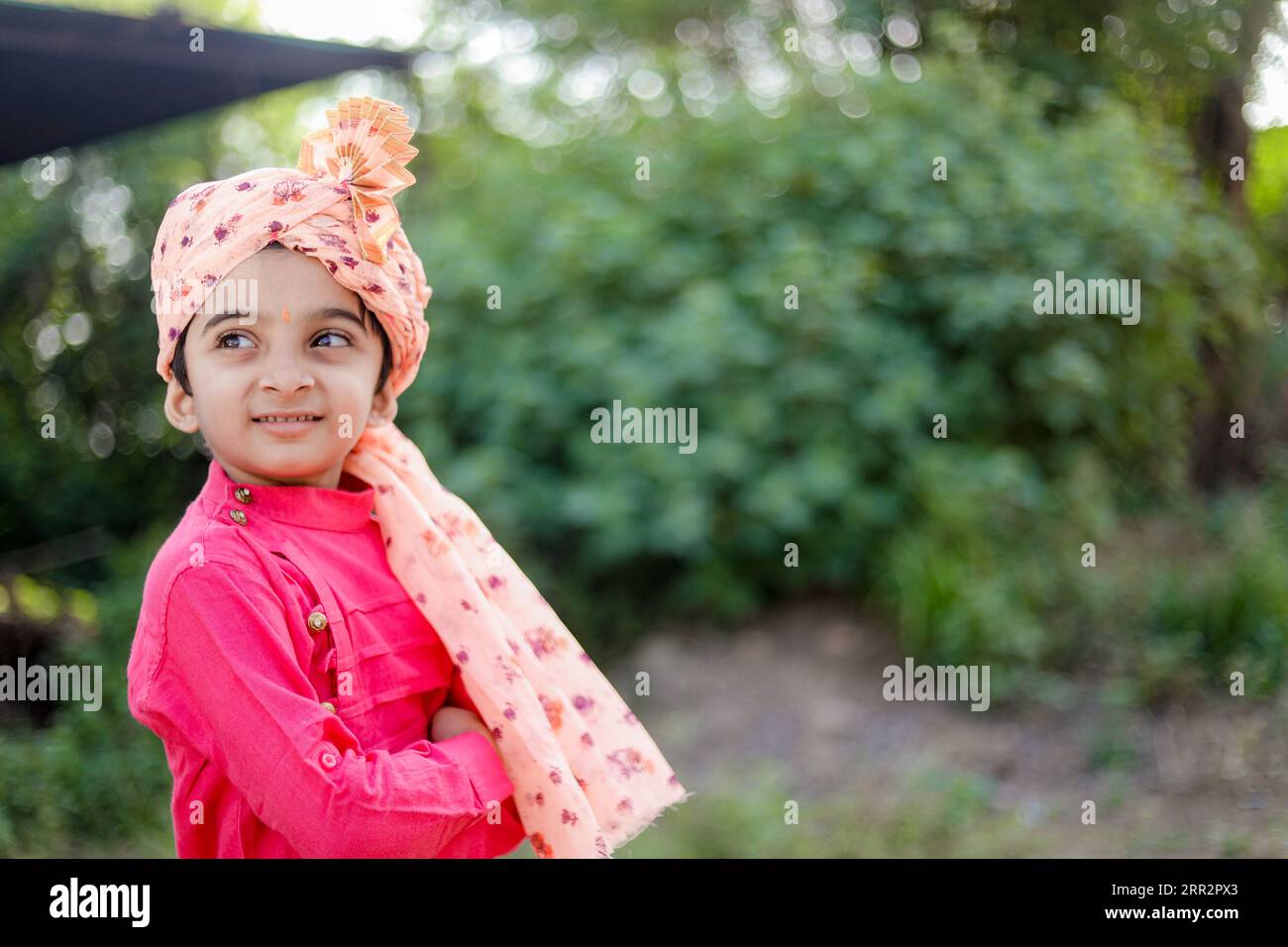 happy indian farmer son Wear sehra, maharashtrian kids, happy rular ...