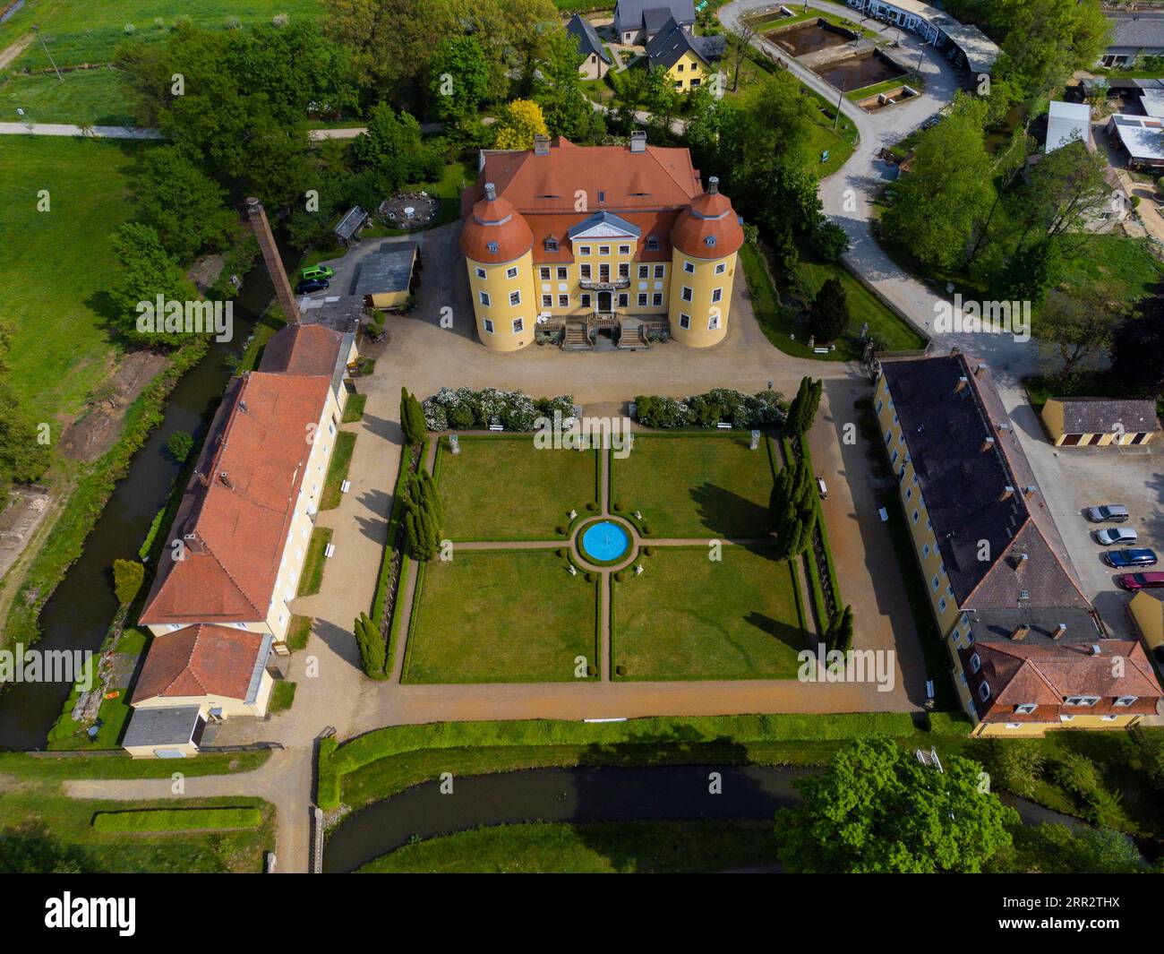 Milkel Castle (Upper Sorbian: Minakalski hrod) is located in the town ...