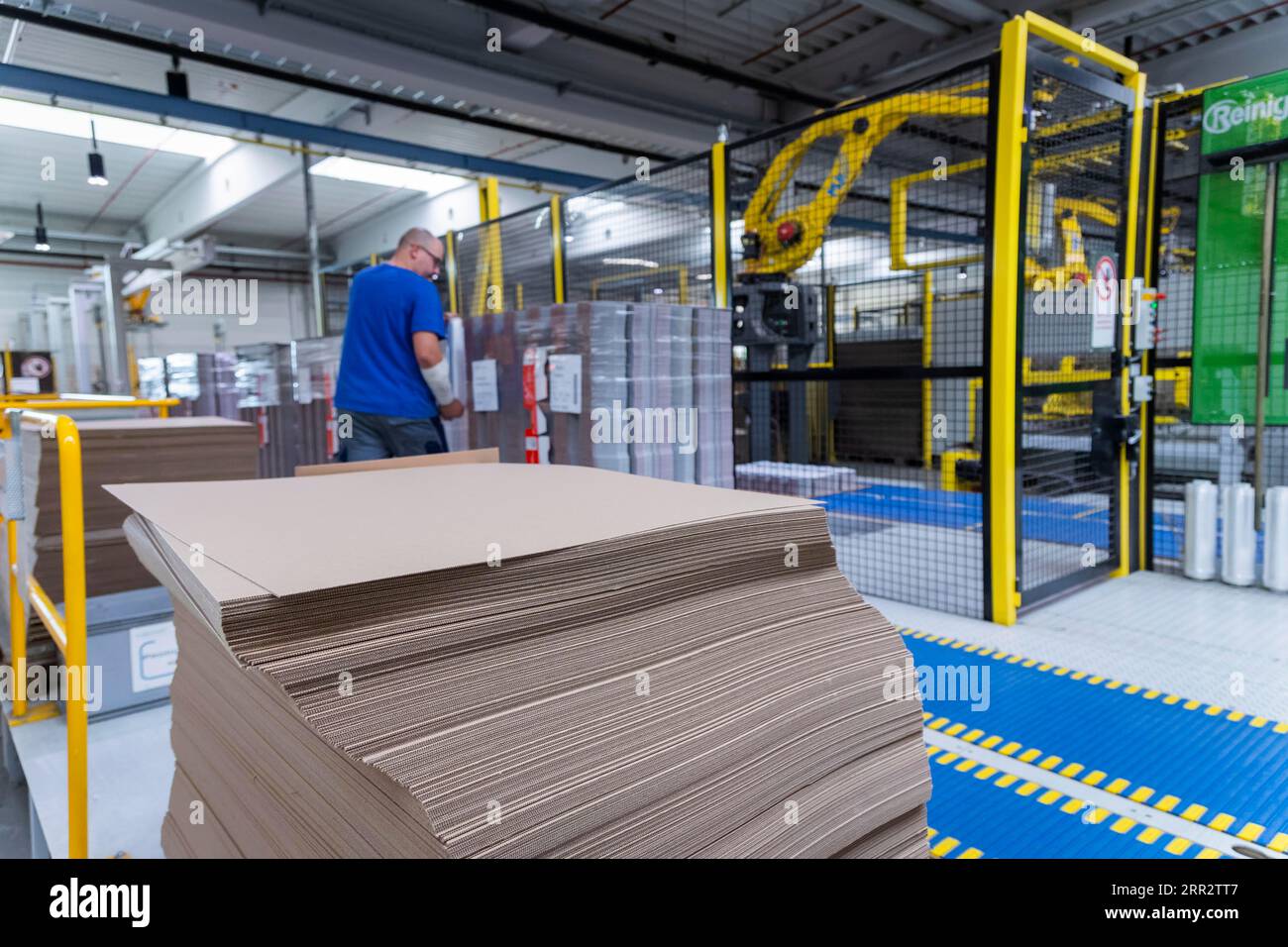 Packwell GmbH & Co. KG Stock Photo - Alamy