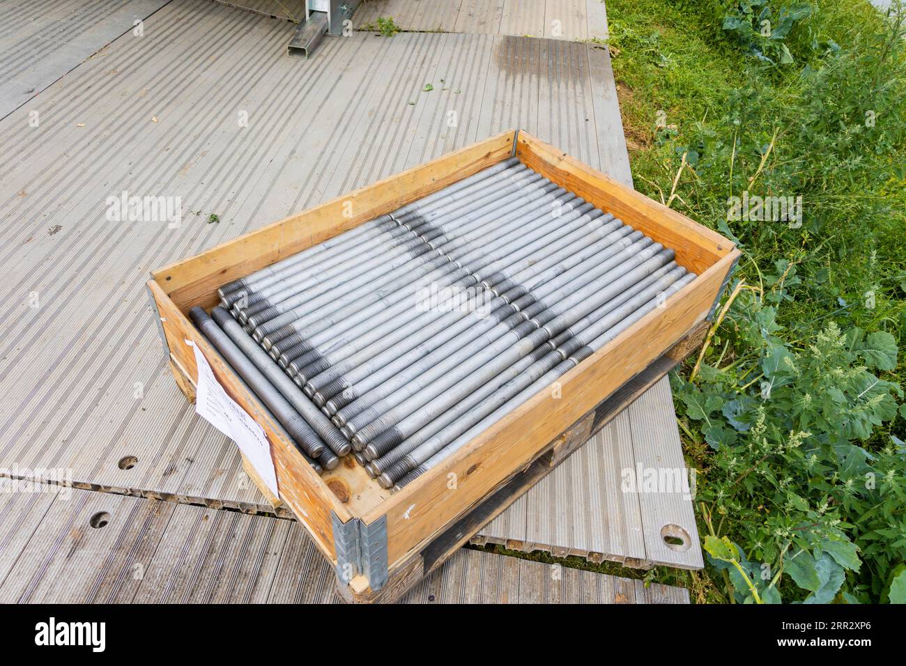 Components for a new giant wind turbine in Voigtsdorf. Screw bolt set ...