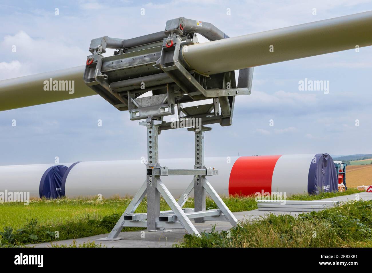 Components for a new giant wind turbine in Voigtsdorf. 80 m long ...
