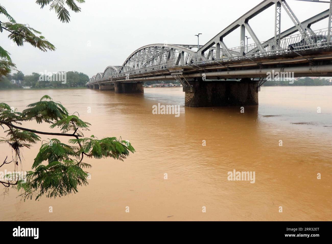201021 -- HANOI, Oct. 21, 2020 -- Photo taken on Oct. 20, 2020 shows an ...