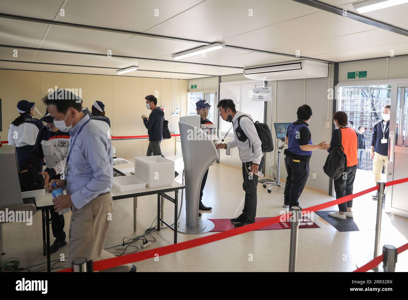 Pedestrian screening area hi-res stock photography and images - Alamy