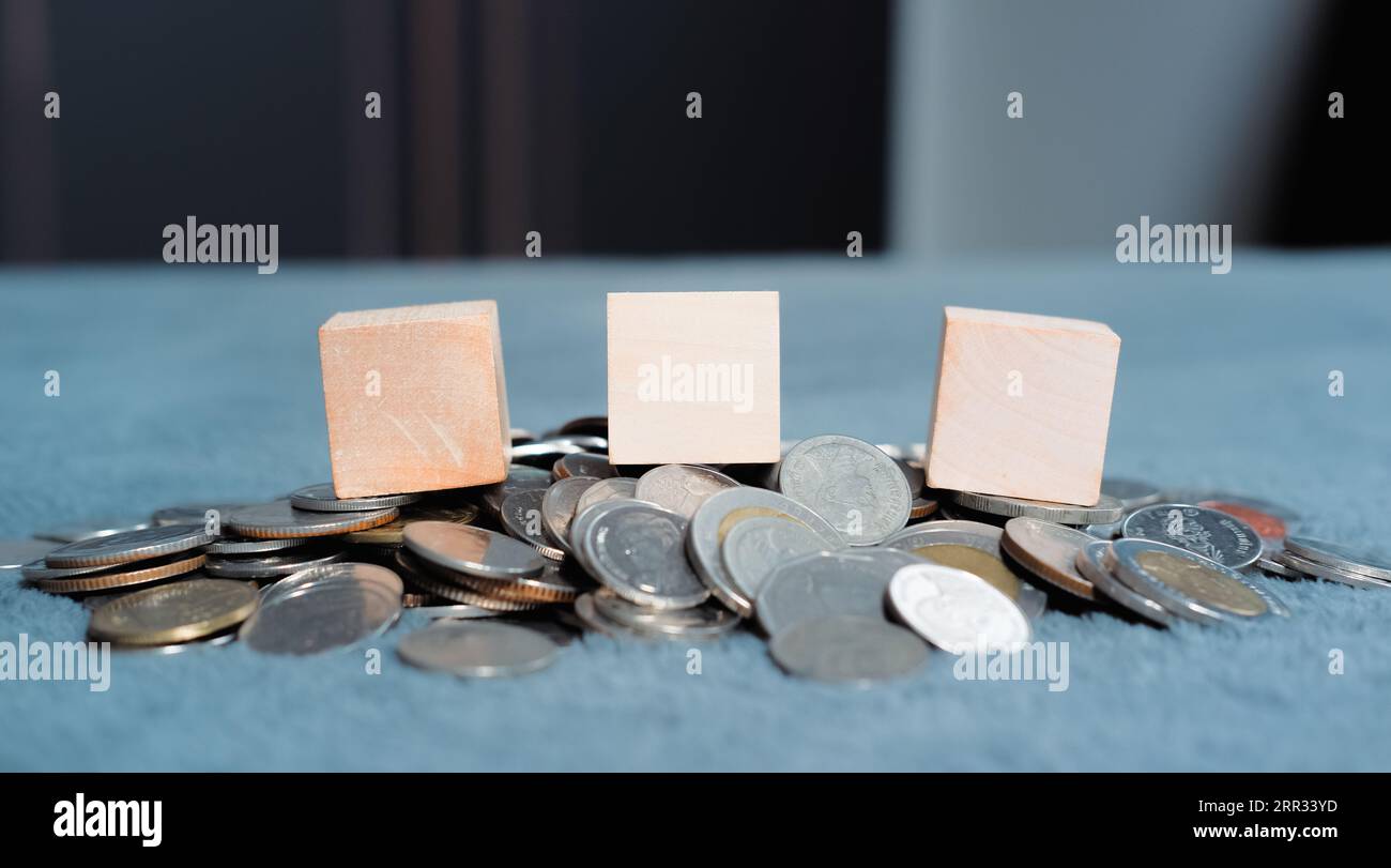 Money saving ideas hi-res stock photography and images - Alamy