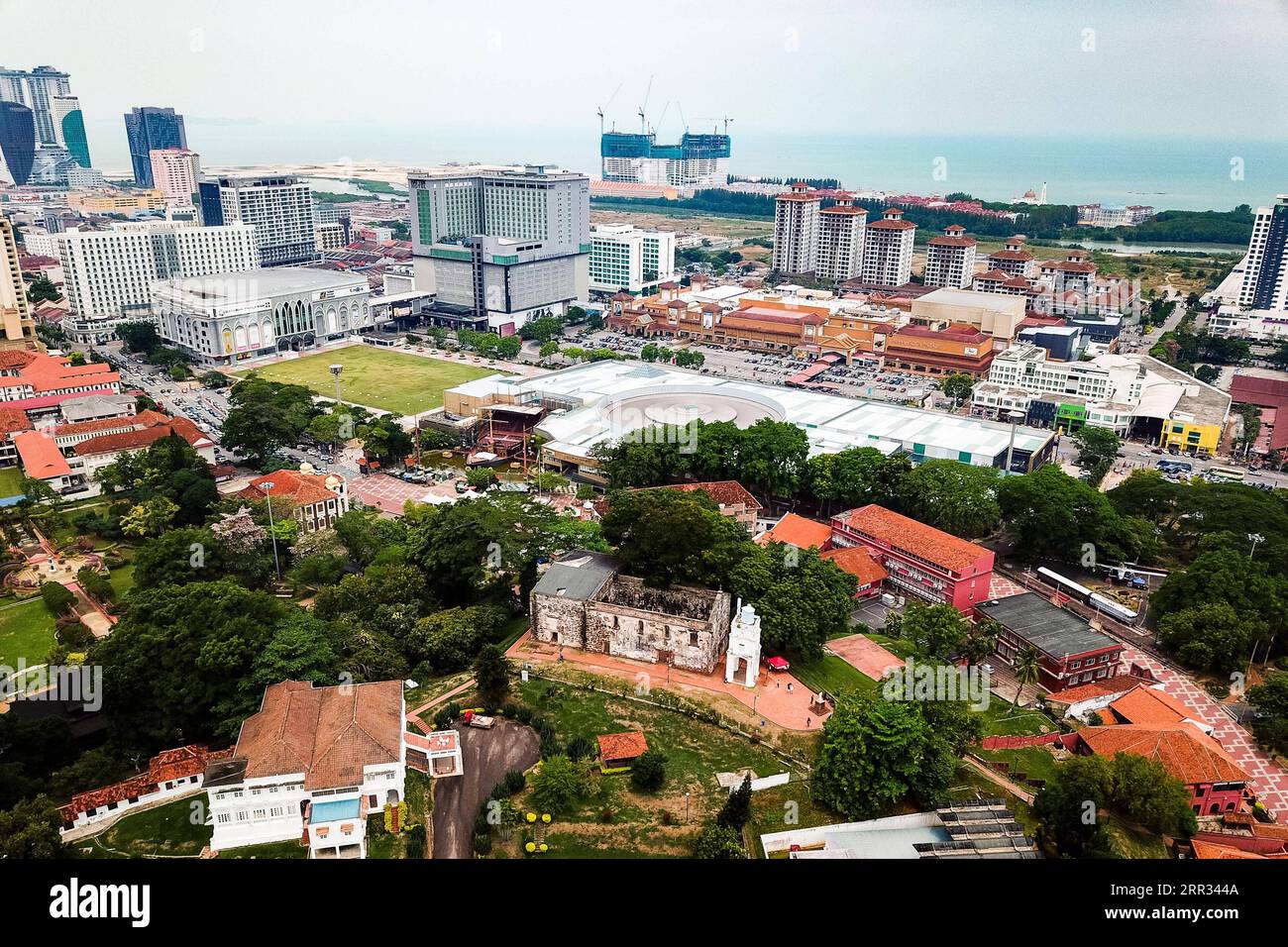 201022 -- MALACCA, Oct. 22, 2020 -- Aerial photo taken on April 11 ...