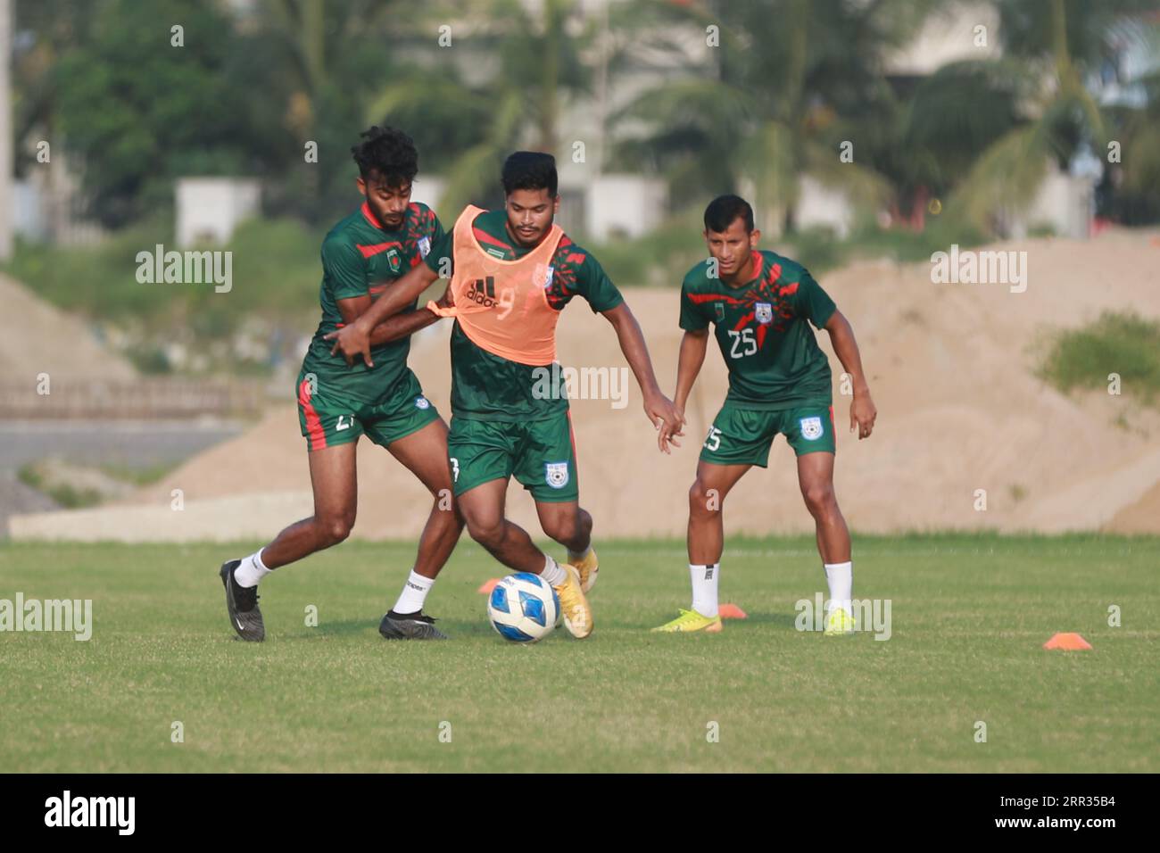 Bangladesh national Football Team attends practice session at ...