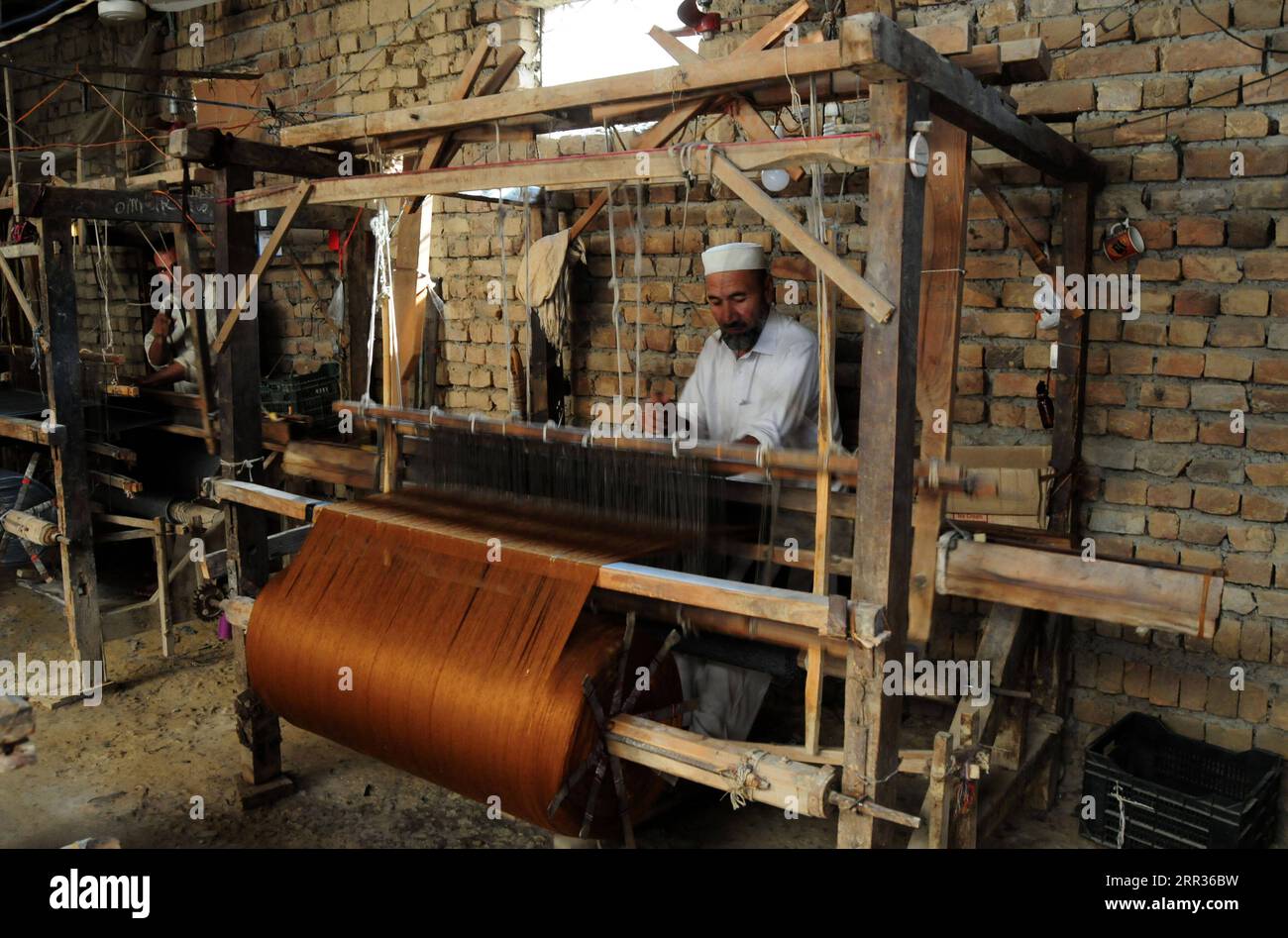 Garment factory pakistan pakistan hi-res stock photography and images ...