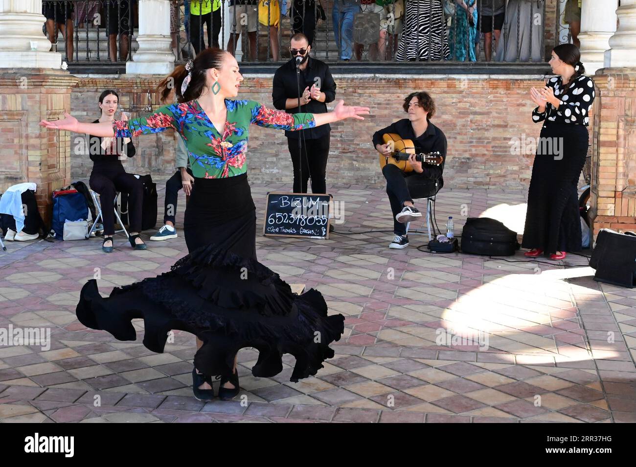 Flamenco dancing at the Plaza de Espana in Seville Stock Photo - Alamy