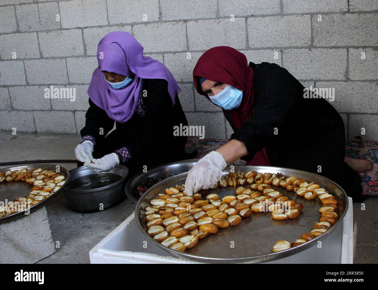 Dir al balah hi-res stock photography and images - Alamy