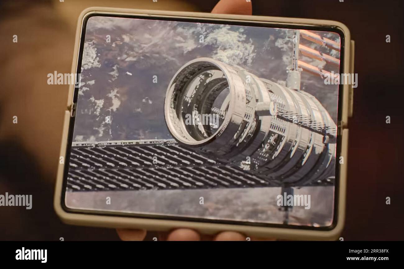 USA. A scene from the (C)Amazon studios new film: Foe (2023) . Plot ...