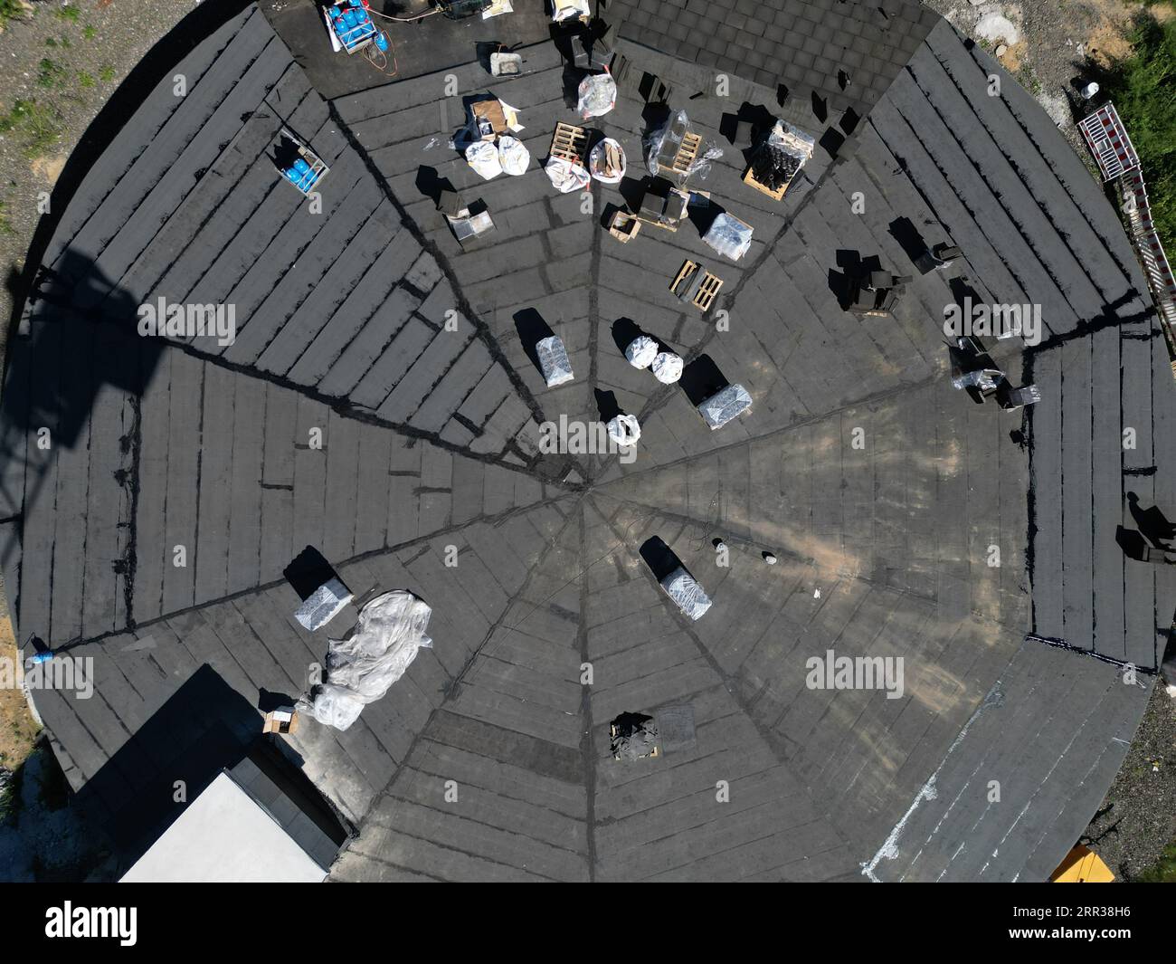 Completed water tank hi-res stock photography and images - Alamy