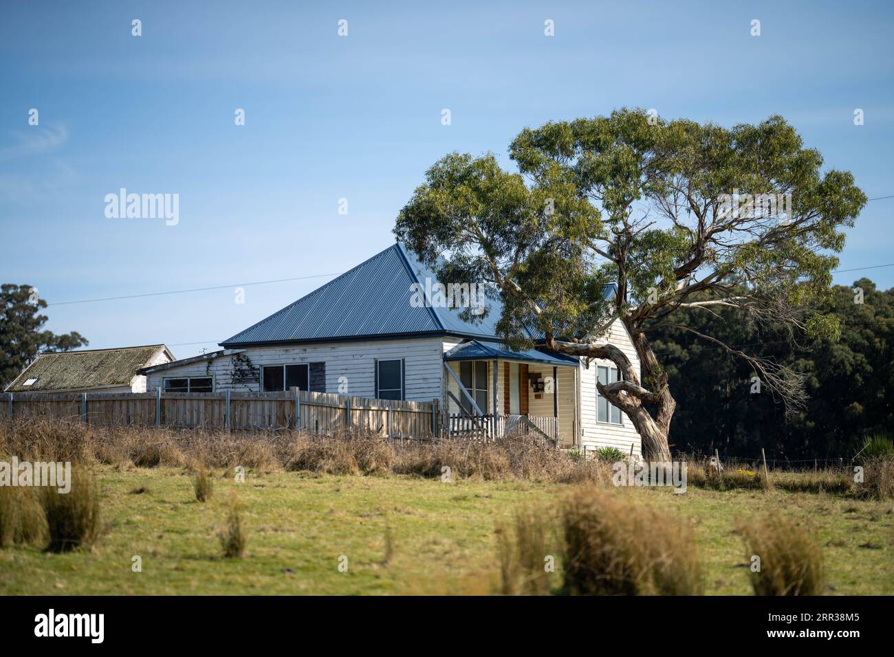 old creepy weatherboard house in australia Stock Photo - Alamy