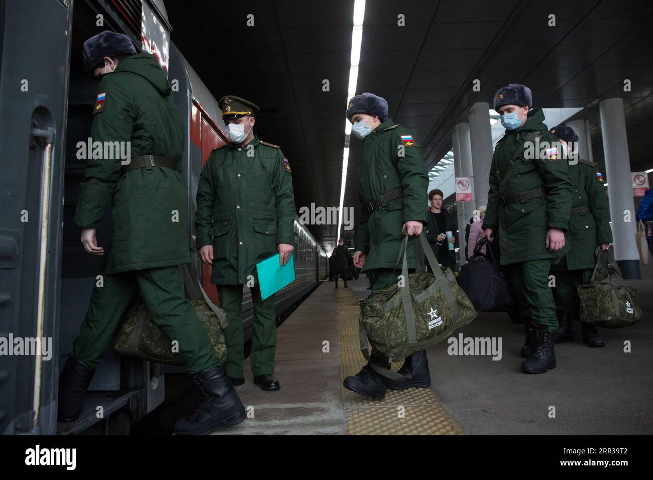 Army physical examination hi-res stock photography and images - Alamy